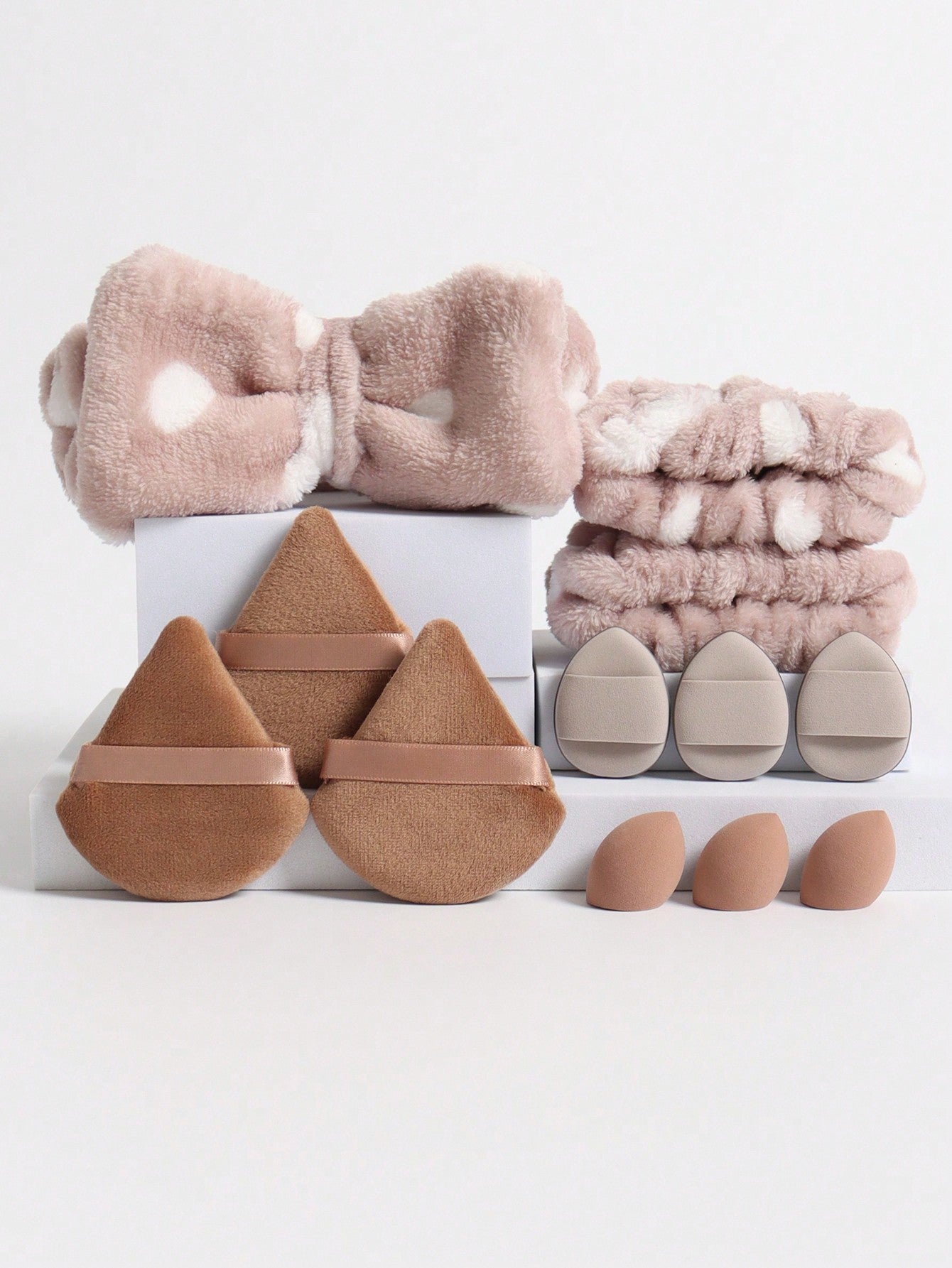 Luxe Ladies Moda: Affordable Glamour, Timeless Style